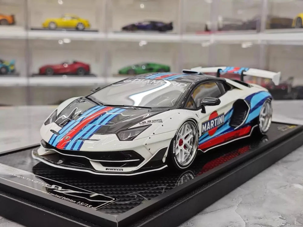 Lamborghini Aventador Model Car
